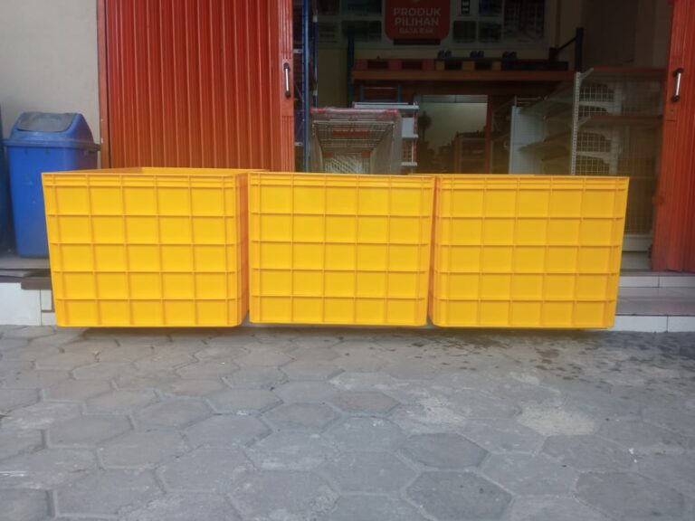 Container Box Besar Plastik Industri Rabbit Tipe 7099
