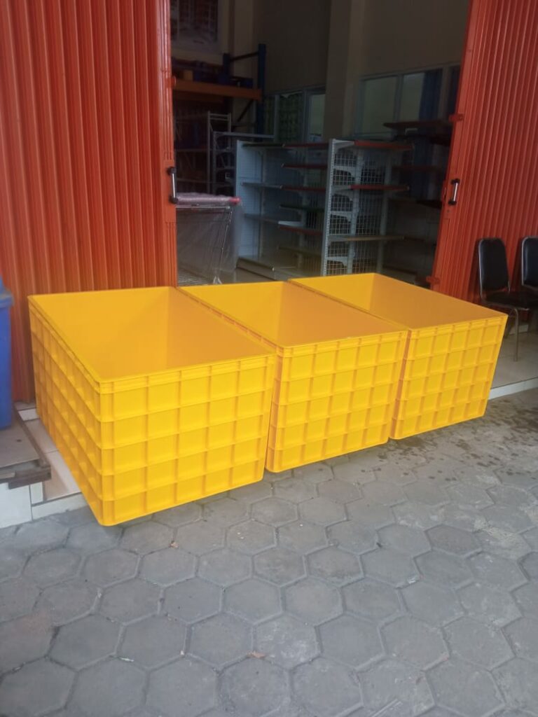Container Box Besar Plastik Industri Rabbit Tipe 7099