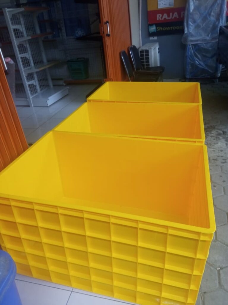 Container Box Besar Plastik Industri Rabbit Tipe 7099